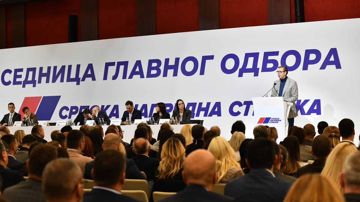 Počeo Glavni odbor SNS: Obraća se Vučić, rekonstrukcija Vlade od marta do juna - Blic