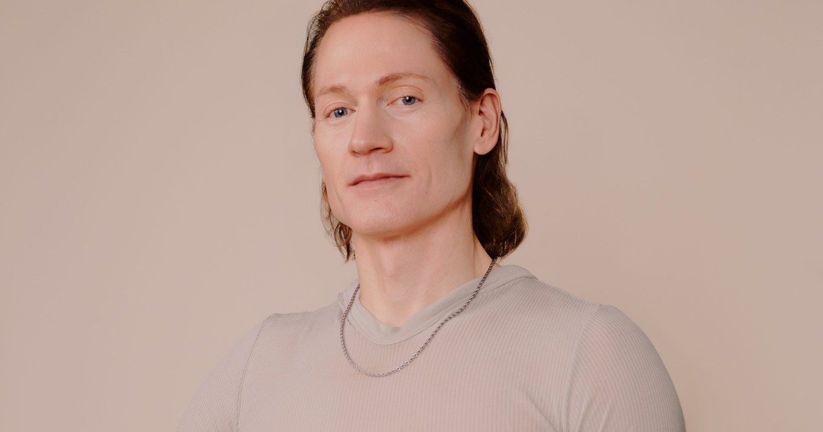 The tech exec who eats exactly 1,977 calories a day as he tries to age ...