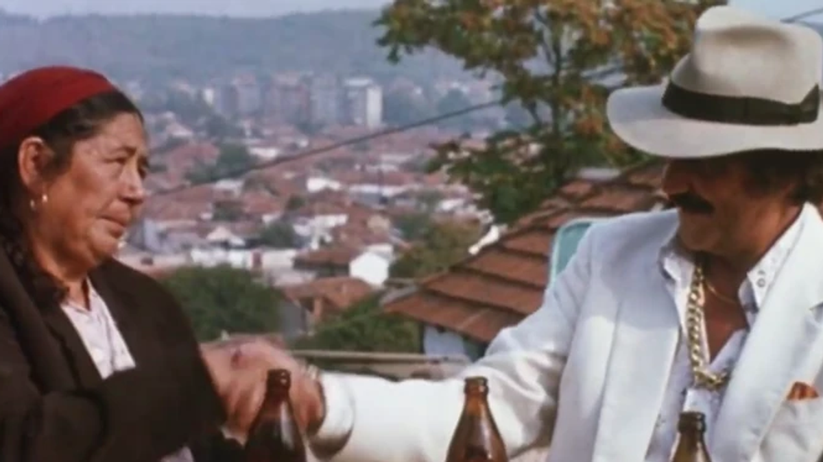 Glumila je rame uz rame sa Brankom Katić, pa gledala na plaži u karte i ...