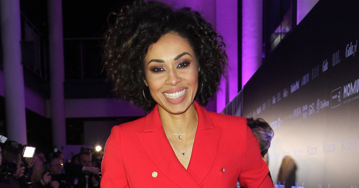 Omenaa Mensah pokazała mamę. Tak wyglądała na ślubie córki!