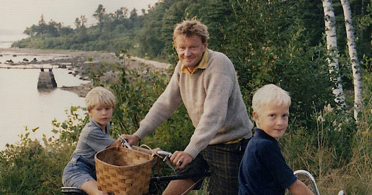 Ambasador USA pokazuje prywatne zdjęcia ze swoim ojcem, Zbigniewem ...