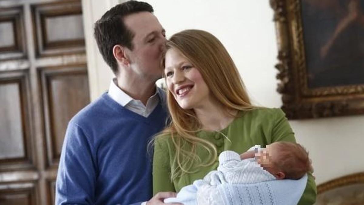 Mali princ Stefan već pokazao da je spreman za obavljanje kraljevskih ...