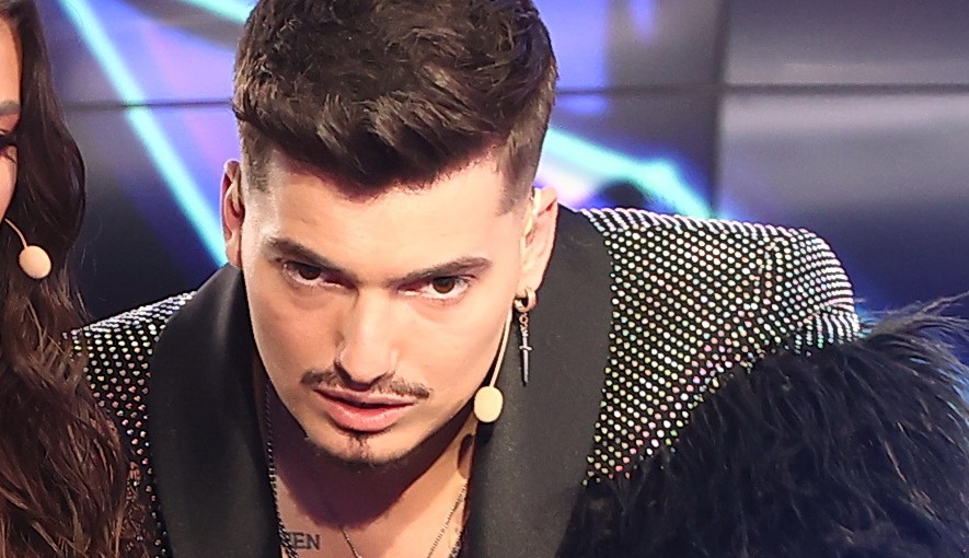 Óriási a botrány: Marics Petivel csalta meg vőlegényét a fiatal ...