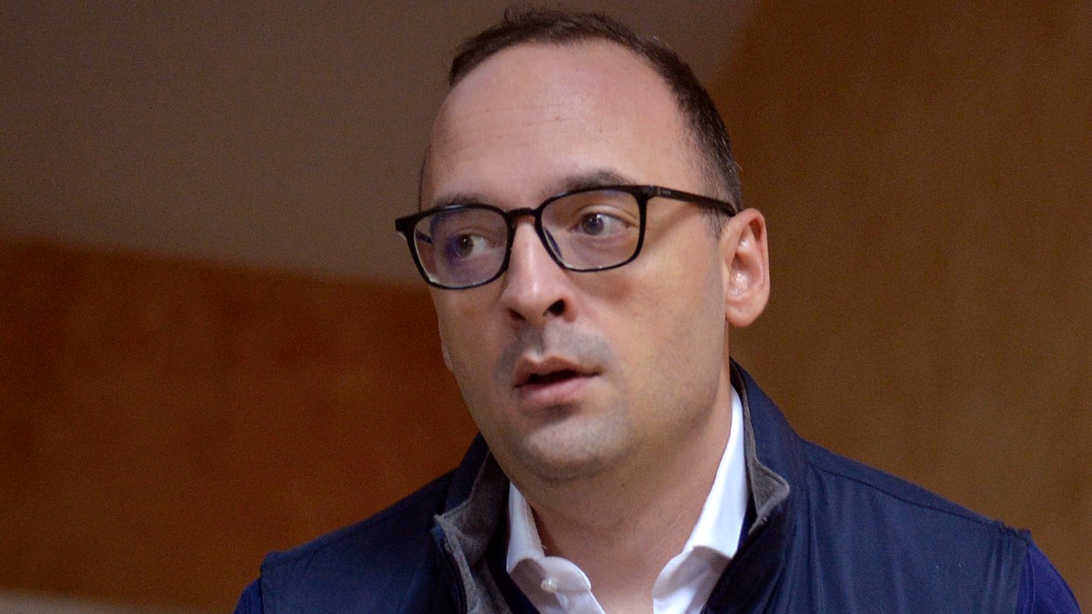 U stanu uhapšenog Aleksandra Papića pronađeno 15 Luj Viton torbi: Sa ...