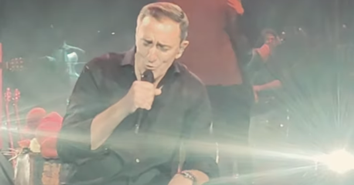 Saša Kovačević pleše sa Zoranom na koncertu Sergeja Ćetkovića, a tek da ...