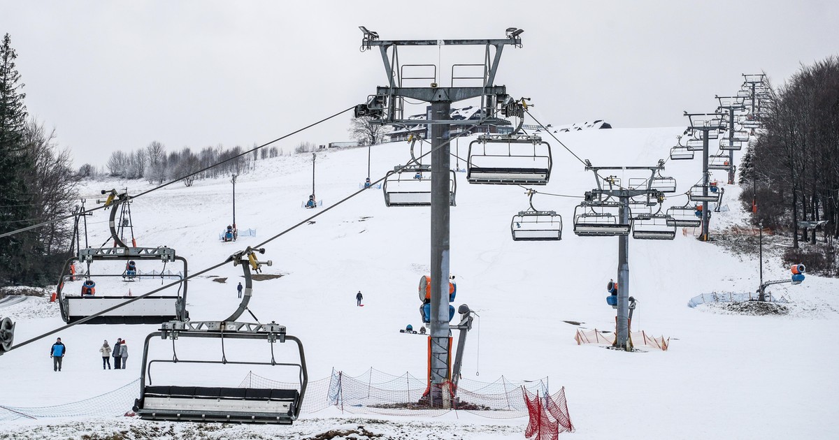 Gdzie spędzić zimowy urlop? Odkryj Istebną: polską perłę Beskidów