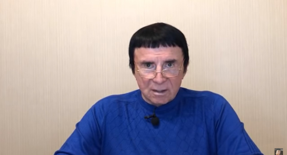 Anatolij Kaszpirowski był legendą. Przed koronawirusem "chronił"... na ...