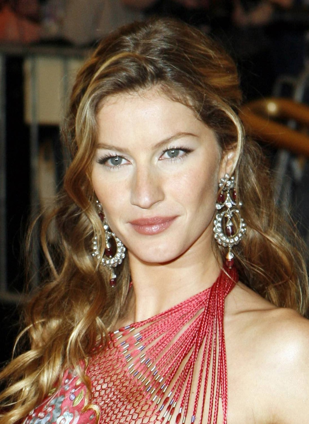 Žizel Bundšen najplaćeniji supermodel sa zaradom od 45 miliona dolara