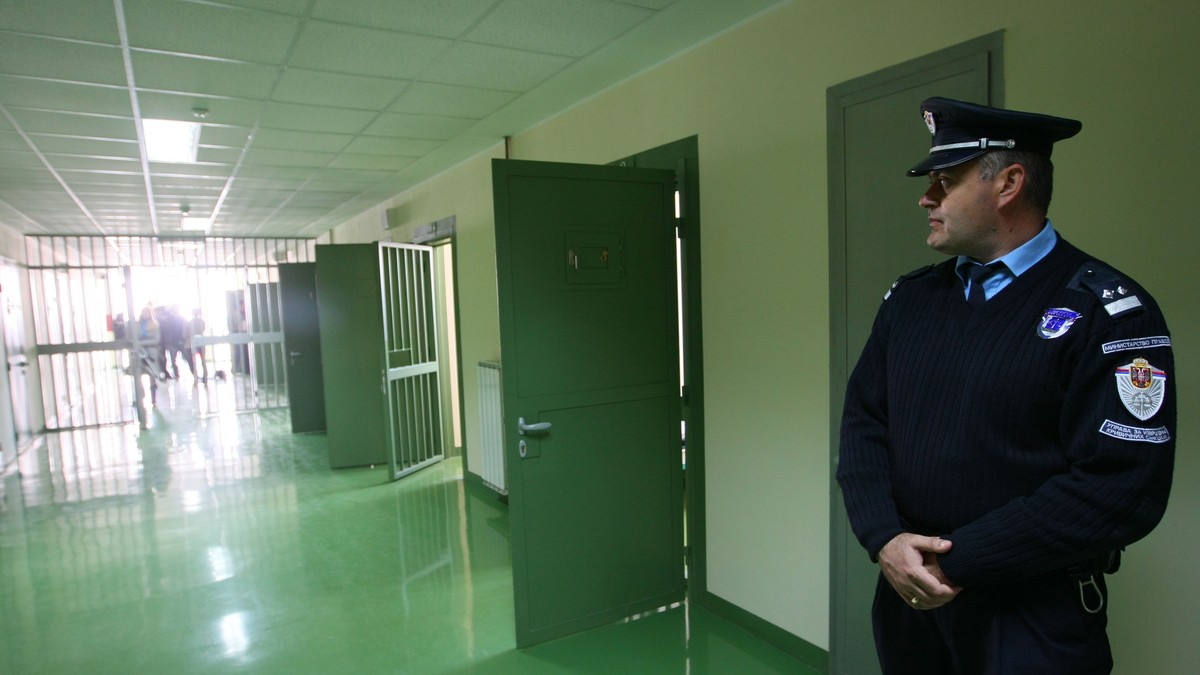 Tragedija u Zabeli: Osuđenk se ubio u zatvorskom toaletu - Blic