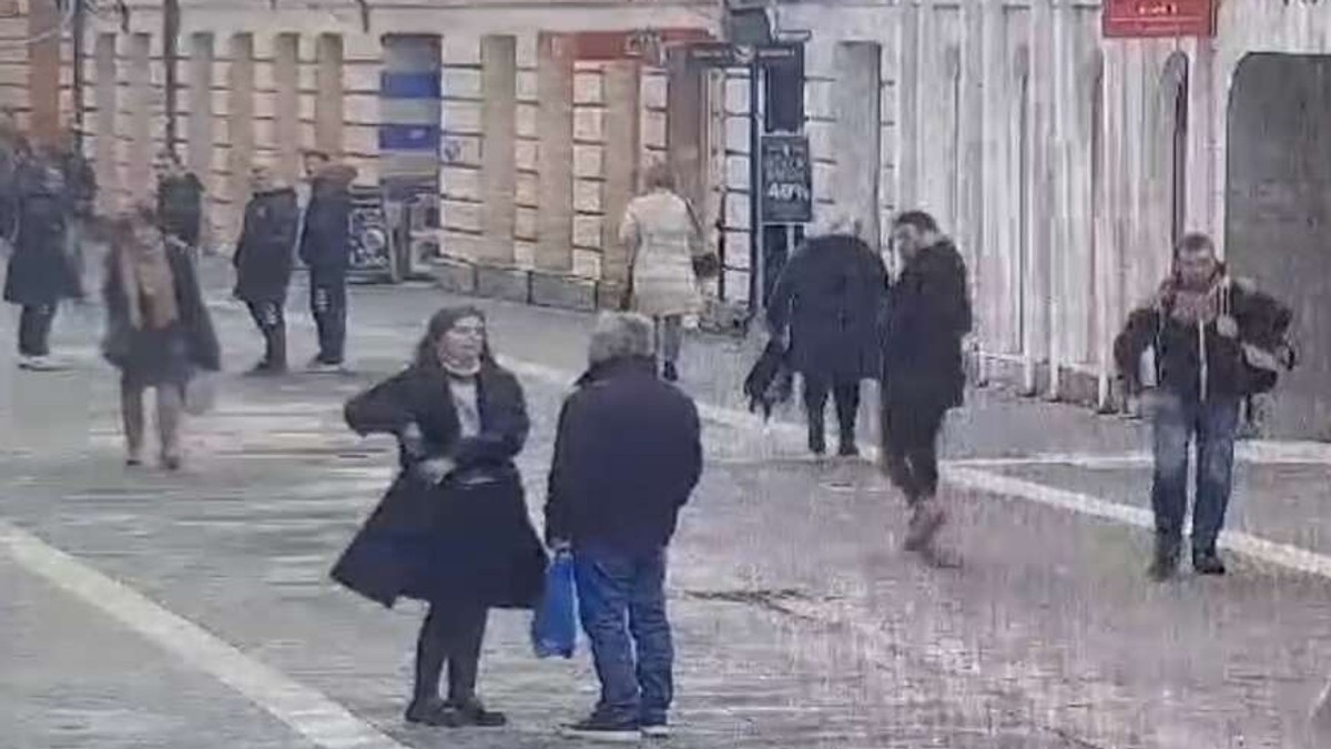 Objavljen snimak napada na advokaticu Jovanu Kisin - Zagajac u centru Banjaluke - Blic