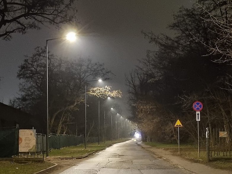 Nowe latarnie wzdłuż ulicy Waldorffa w stolicy - Informacje