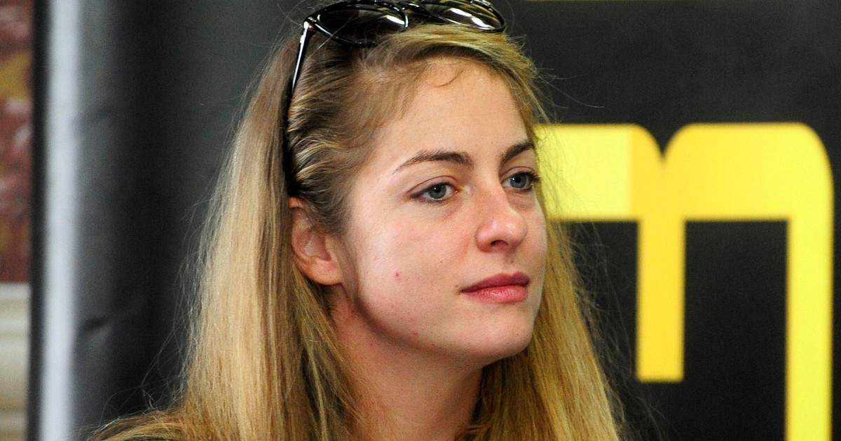 Majka Hristine Popović je poznata javnosti, a po ocu ima sestru i tri ...