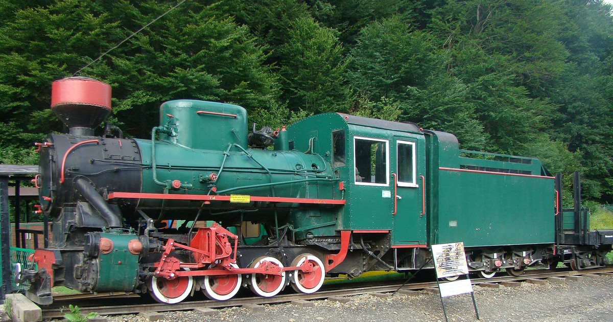 Remont parowózu Kp4-3772 Bieszczadzkiej Kolejki Leśnej - Podróże