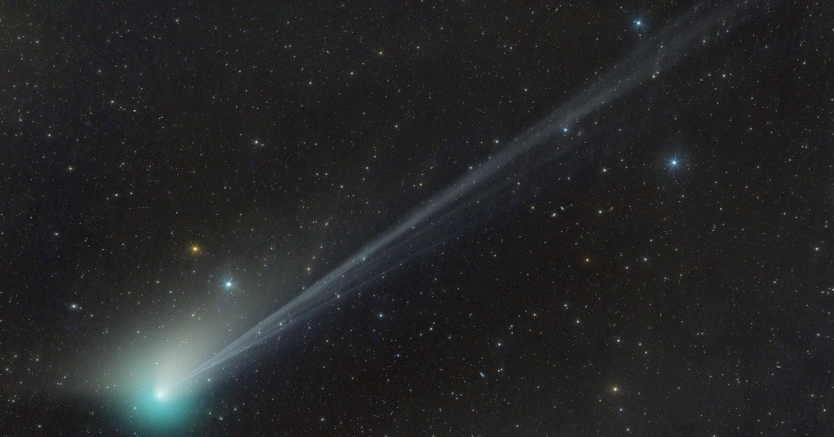 See the rare green comet in pictures so you know what to look for in ...