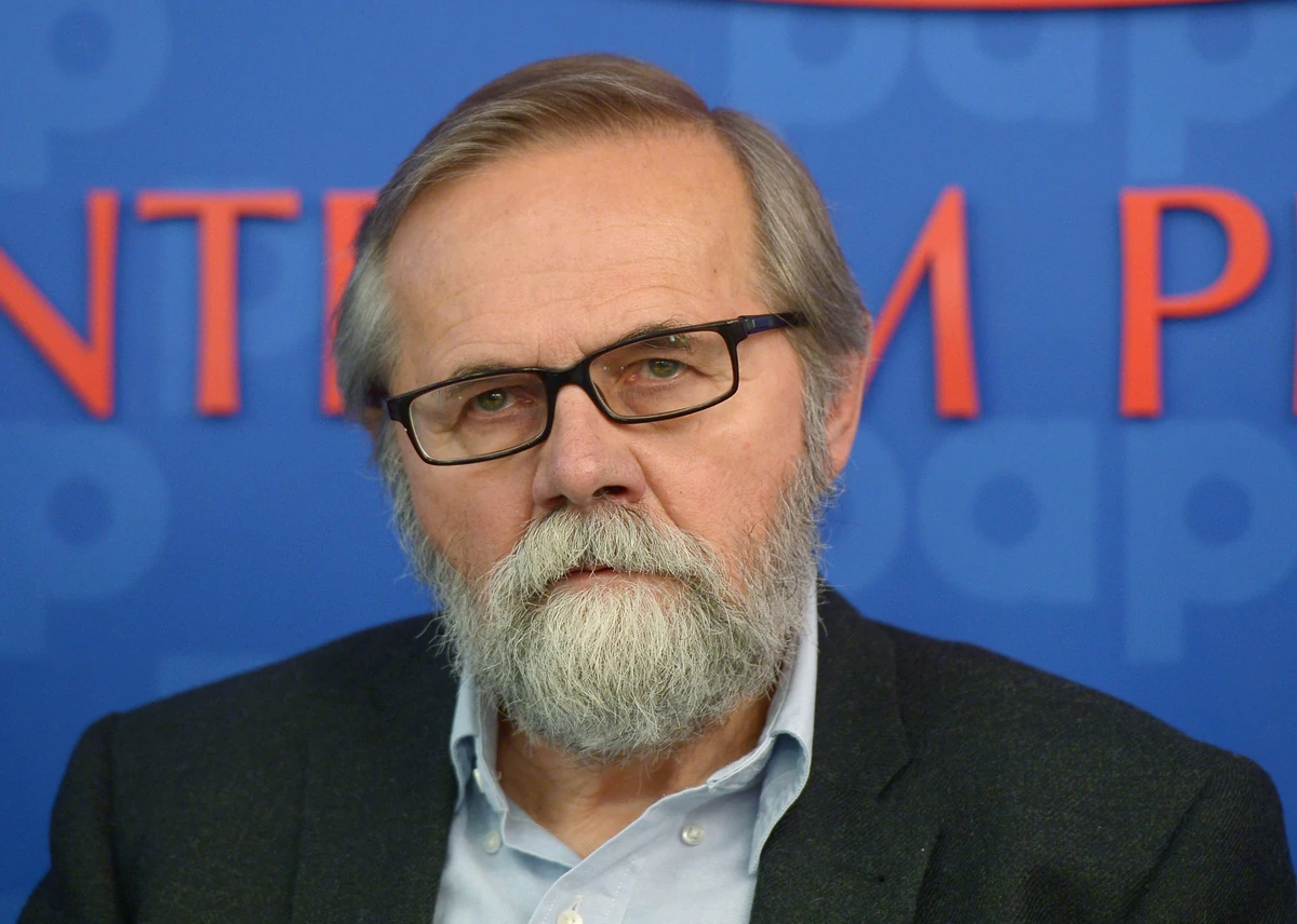 Prof. Bugaj: Martwi mnie rywalizacja PiS i opozycji na obietnice ...