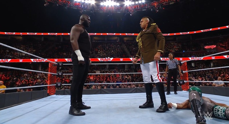 WWE: Omos defeats Commander Azeez in battle of Nigerian giants on ...