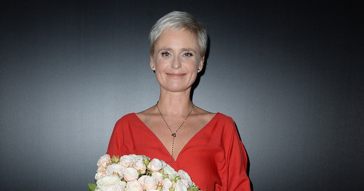 Bardzo szczupła Kinga Preis na okładce magazynu. Naturalne piękno ...