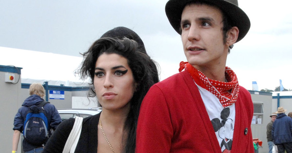 Były mąż Amy Winehouse zabrał głos. "Nie mogę sam nosić tego krzyża ...