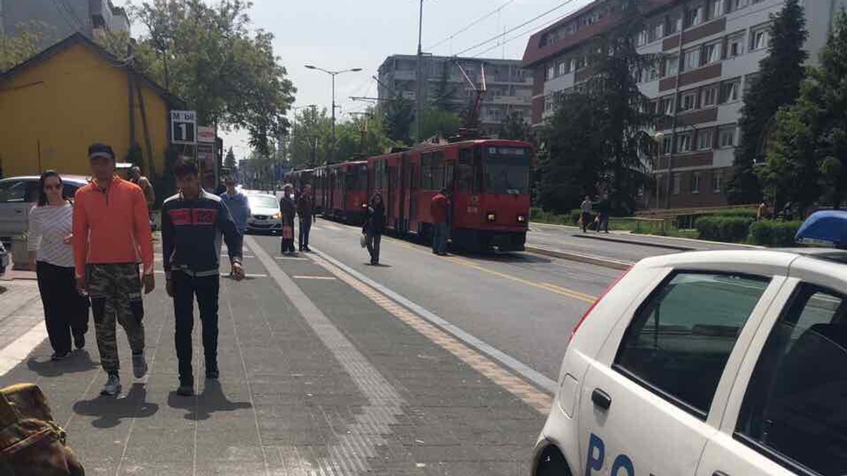 Udes u Vojvode Stepe, povređen pešak - Blic