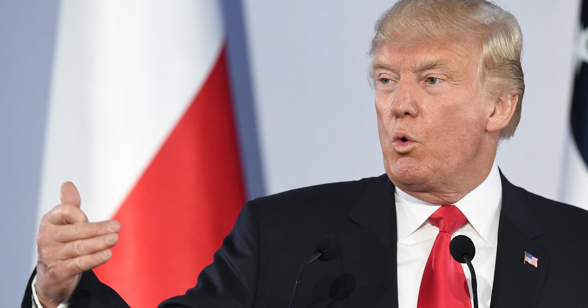 Trump loeil | Newsweek