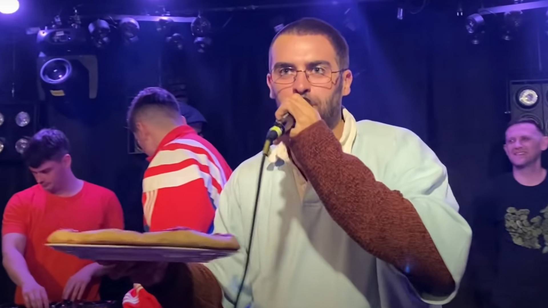 Quebonafide jako Jakub Grabowski zagrał koncerty w małych miastach i ...
