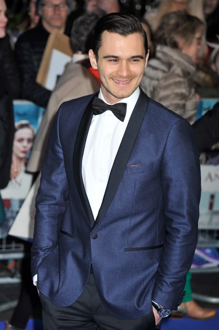 Julian Kostov menja Miloša Bikovića u seriji White Lotus - Blic