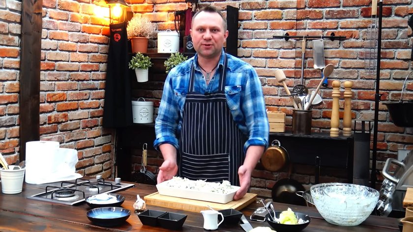 Prosta surówka od Tomasza Strzelczyka. Zastosuj ten trik, a nie ...