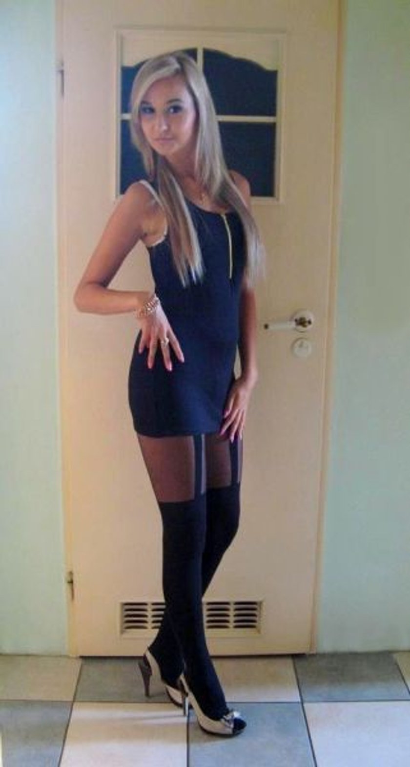 Zgrabne Dziewczyny W Mini Galeria Zdjęć