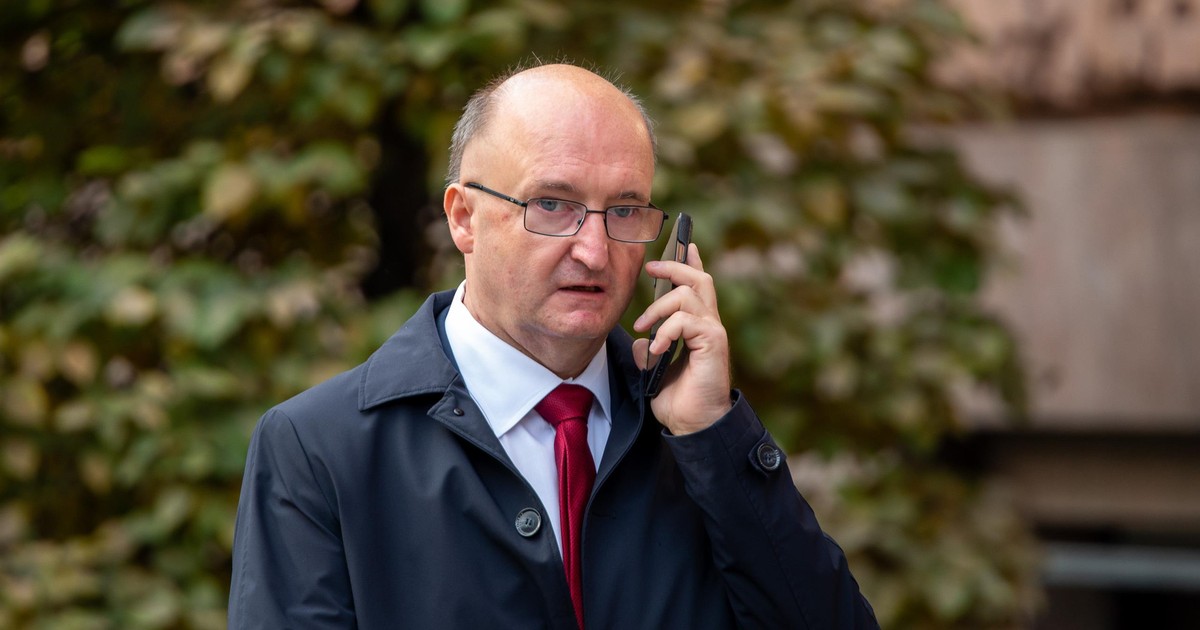 Afera wizowa. Współpracownik Piotra Wawrzyka usłyszał zarzuty