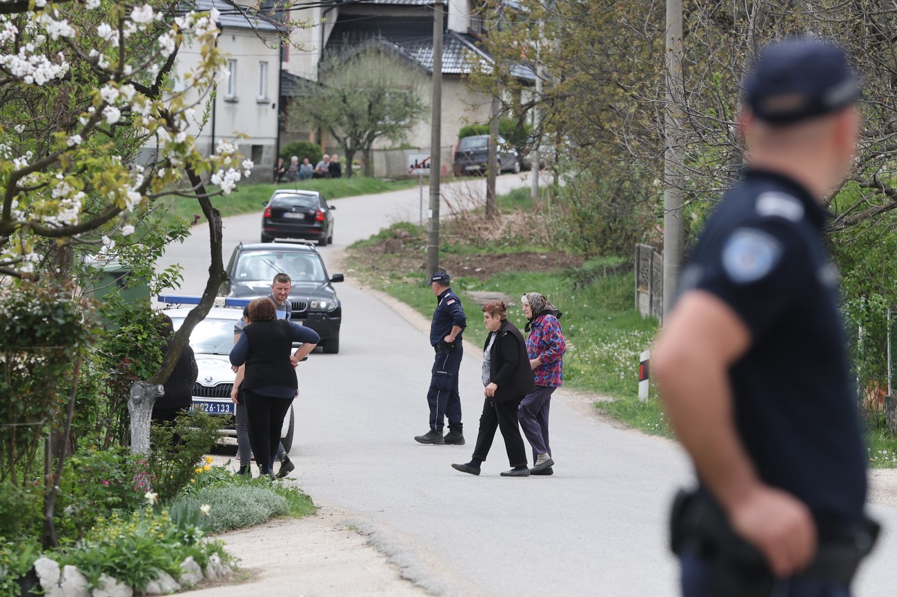 Prve slike majke Dalibora Dragijevića: Evo šta je majka ubice Danke Ilić uradila nakon smrti ...