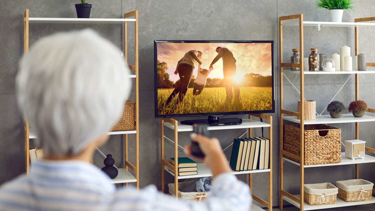 Abonament RTV w 2024 r. Ile wyniesie? Kto nie musi płacić? - Kobieta Abonament RTV w 2024 r. Ile wyniesie? Kto nie musi płacić? - Kobieta