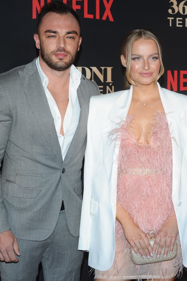 Roger Salla – kim jest mąż Karoliny Pisarek? Dorastał za granicą ...