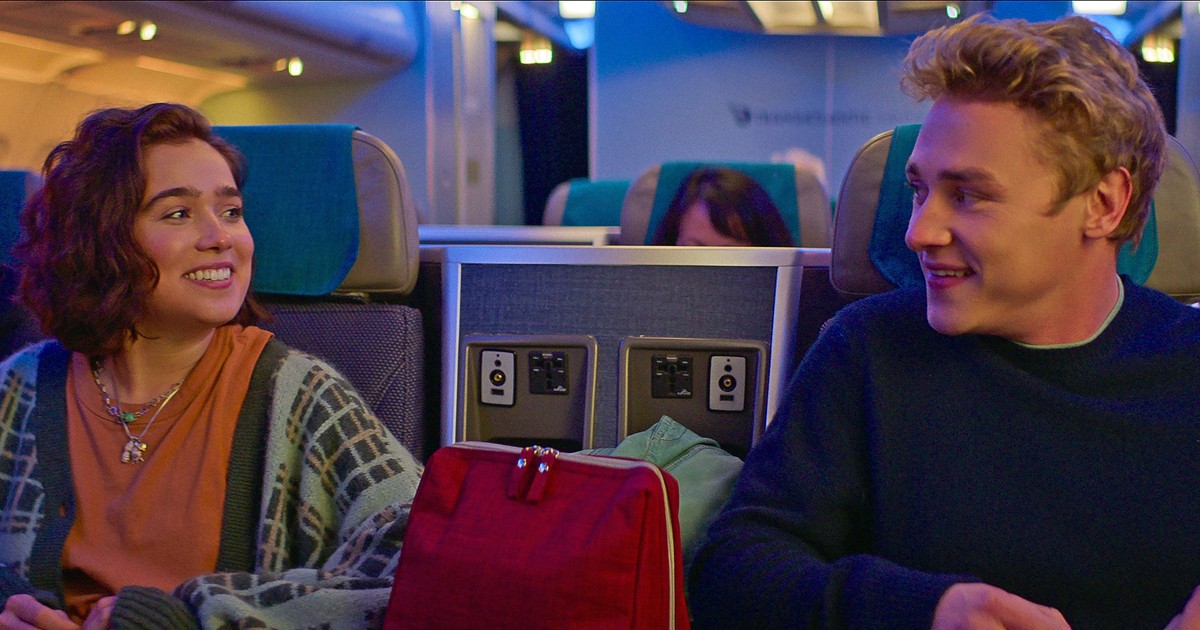 All 7 Netflix original rom-coms that came out this year, ranked from ...
