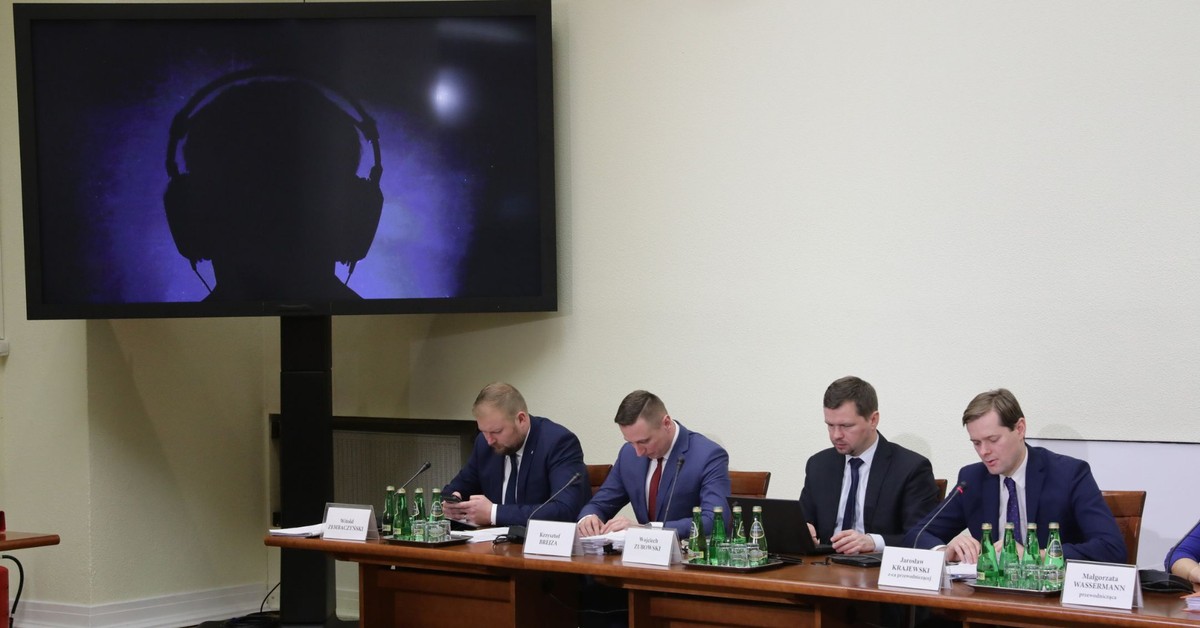 Funkcjonariusz ABW: To była kalka działalności zagranicznej. Za byłym ...