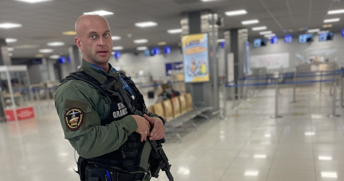 Strażnik Graniczy i kulturysta Krystian Kochmański podbił Anglię