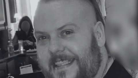 Media właśnie obiegła smutna wiadomość. Nie żyje Adam Harrison, syn ...