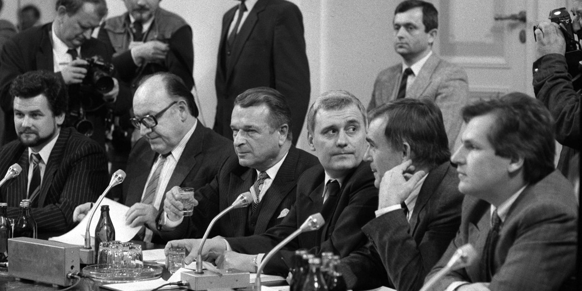"Okrągły Stół. Wynegocjowany koniec PRL" - za kulisami obrad przy ...