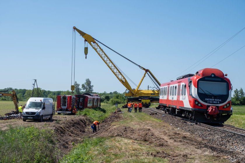 Katastrofa kolejowa w Garbatce. Nowe ustalenia ws. śmierci kierowcy tira