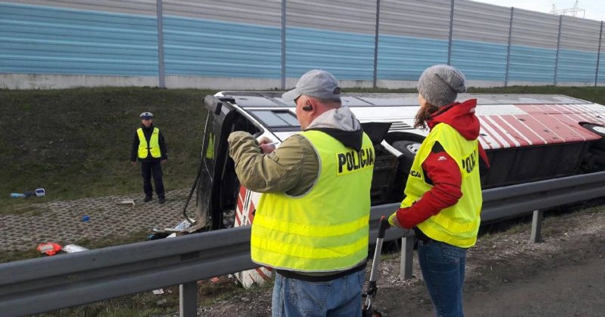 Zawada: Wypadek autobusu na A2. Wielu rannych - Wiadomości