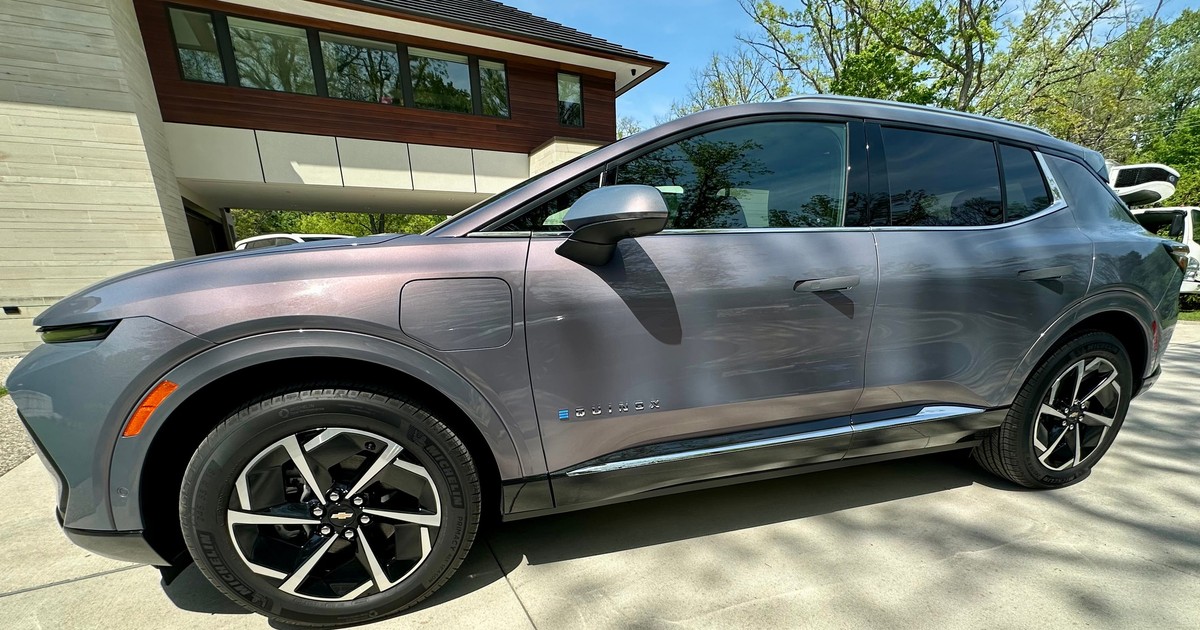 I drove Chevy's new Equinox EV. It's a much-needed addition to the ...