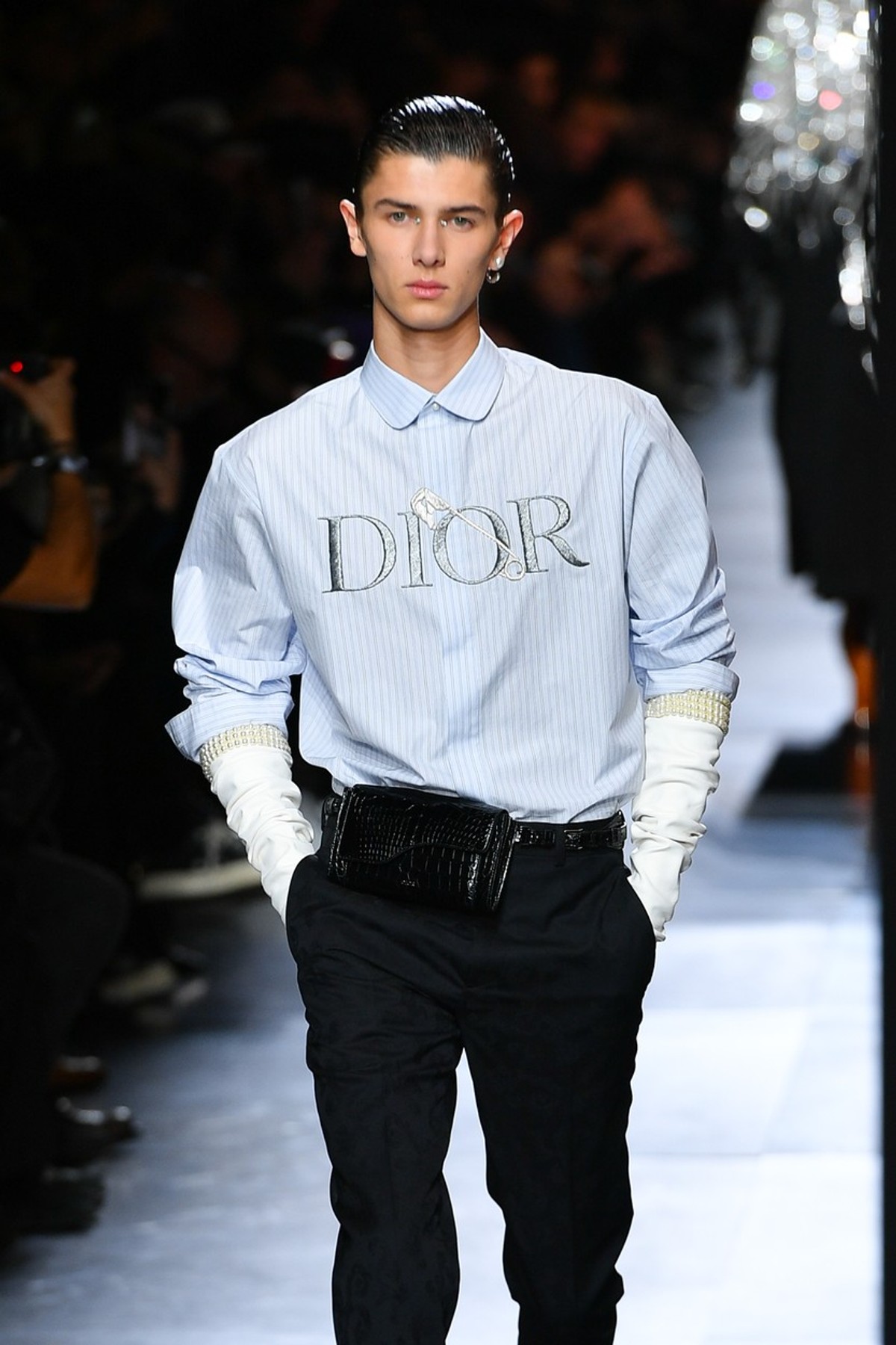 NAJLEPŠI PRINC EVROPE je nova zvezda naslovnice "VOGA" i ljudi su ...