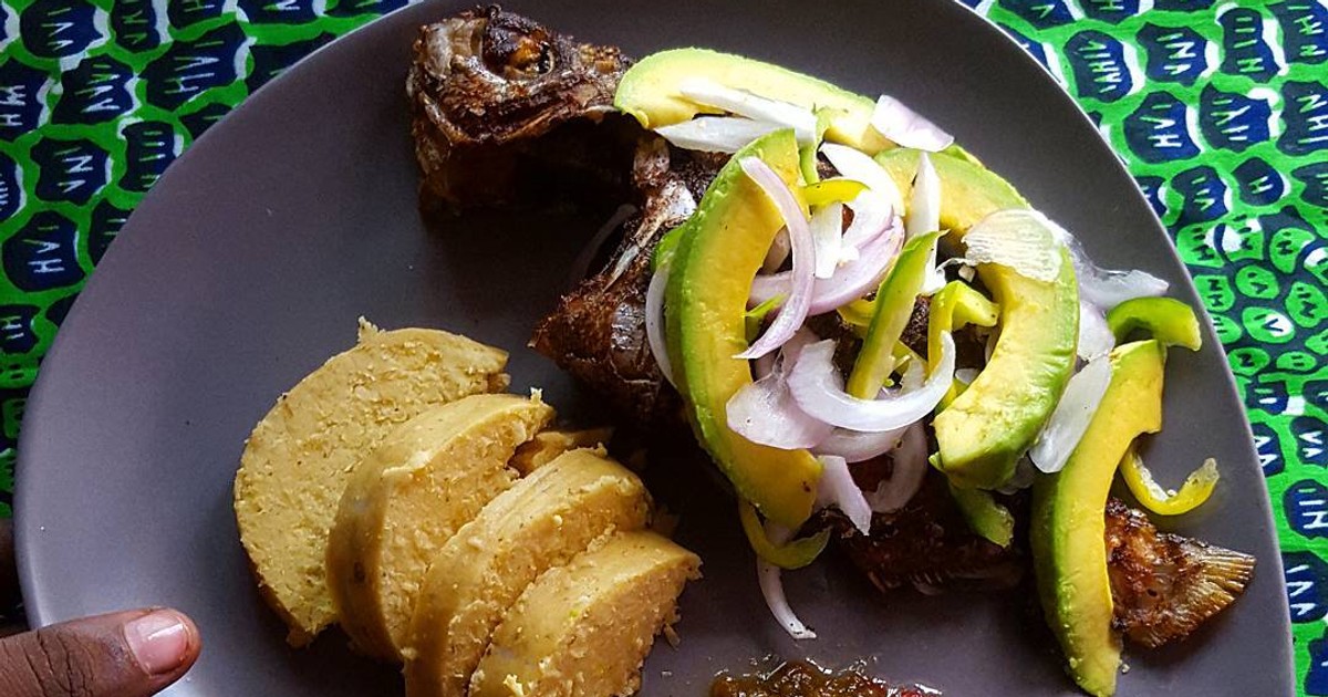 How to prepare "Fante Kenkey", fried fish and hot pepper | Pulse Ghana