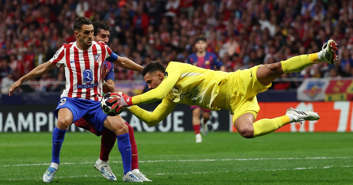 FC Barcelona poza Ligą Mistrzów. Atletico gra dalej po szalonym meczu