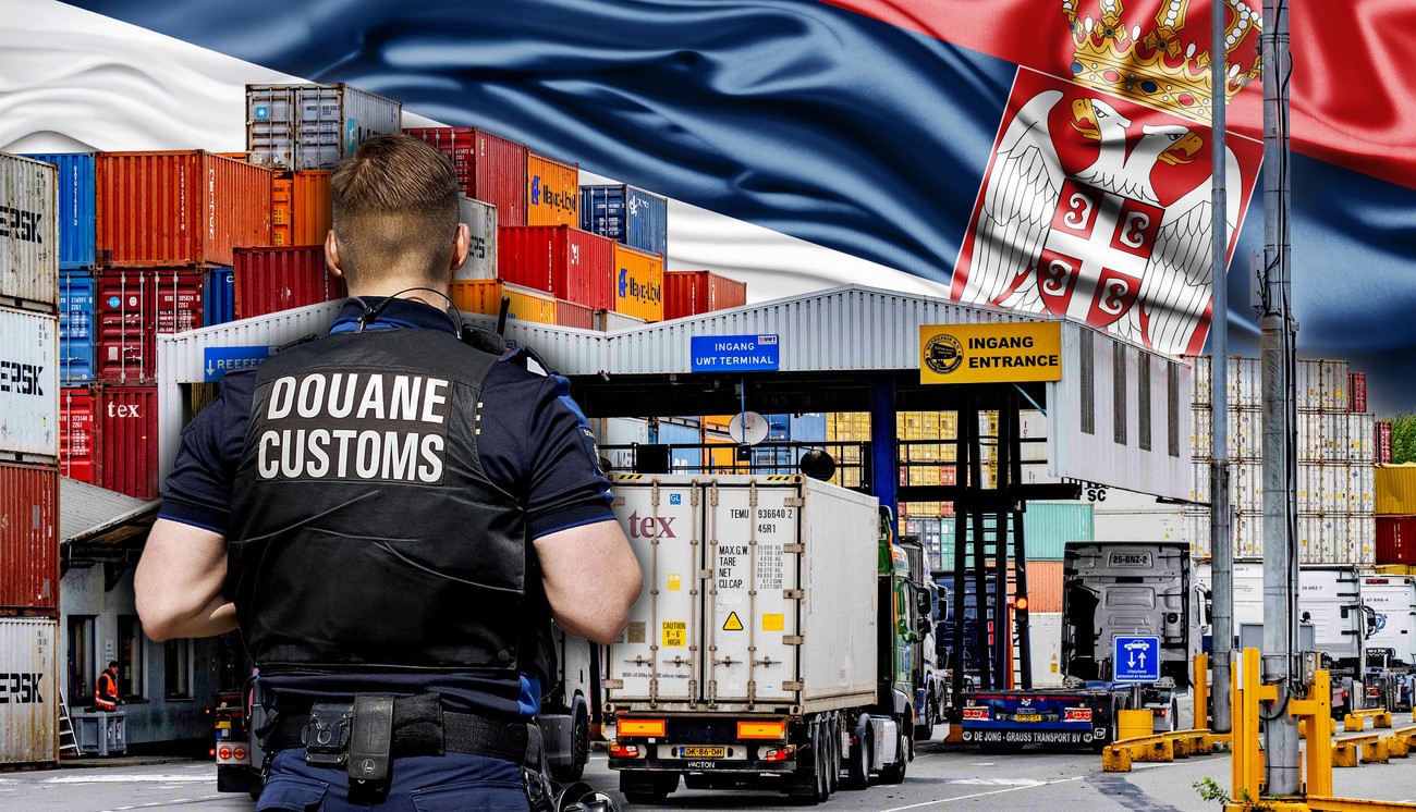 Oglasio se Tramp o carinama koje od danas stupaju na snagu i prema Srbiji