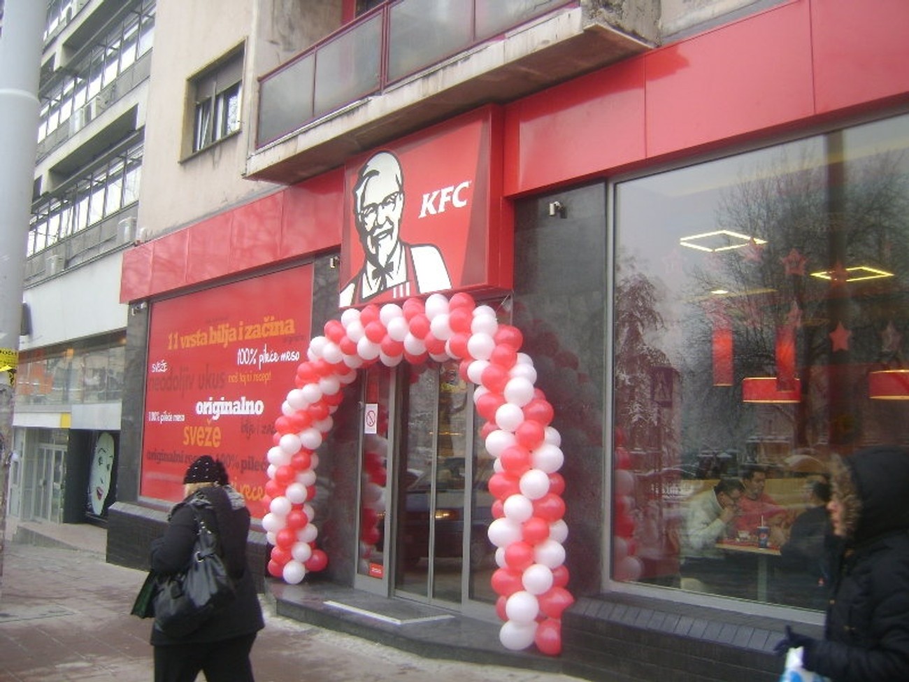 Otvoren novi KFC restoran u centru Beogradu - Blic