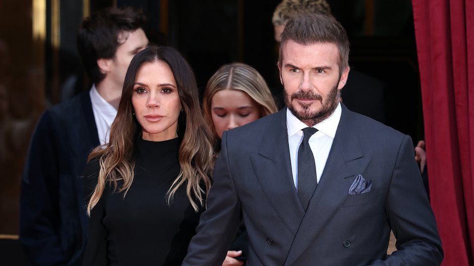 David i Victoria Beckham na Paryskim Tygodniu Mody. W tle konflikt z ...