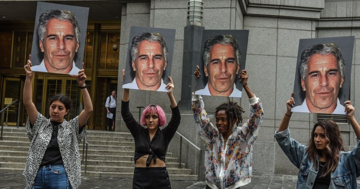 New York Times columnist recalls Jeffrey Epstein saying that sex with ...