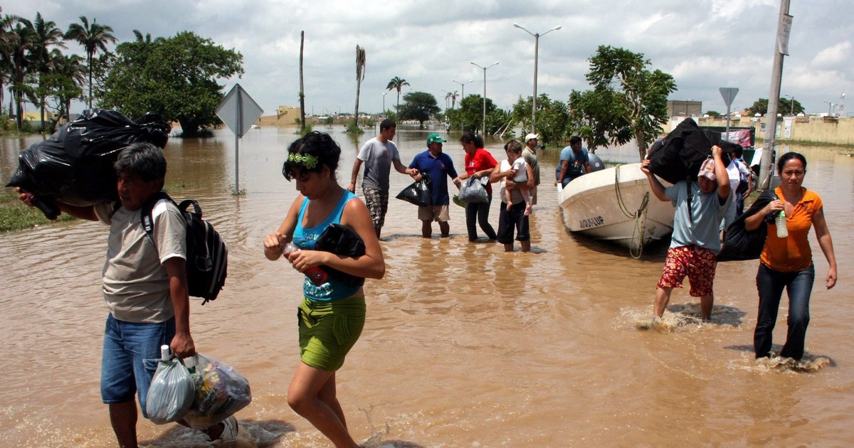 Huragan Matthew zalewa deszczem Amerykę - Wiadomości