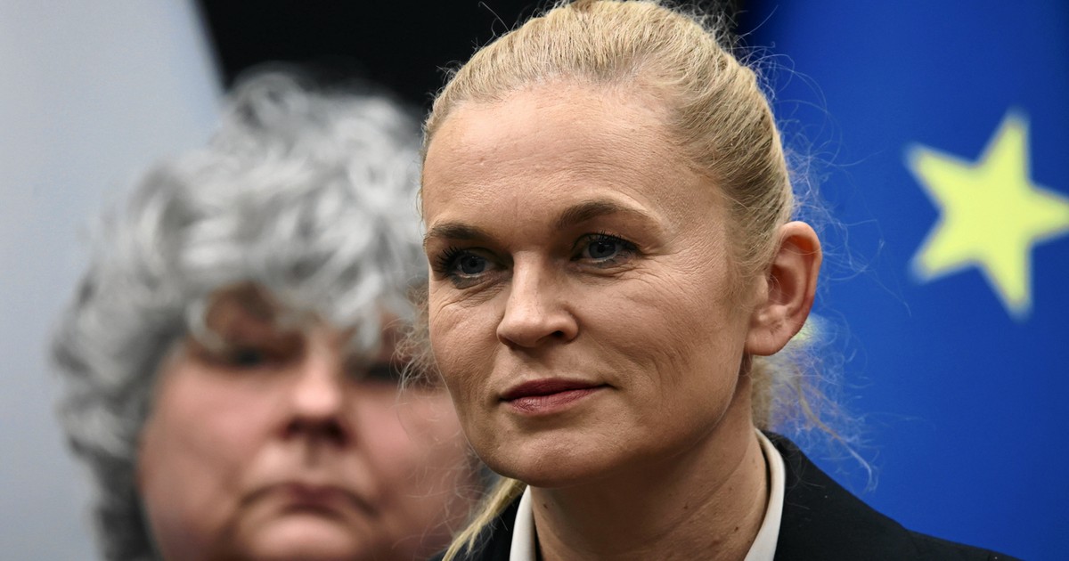 Barbara Nowacka: zmniejszymy zakres materiału. Ministra wyjaśnia - Kobieta