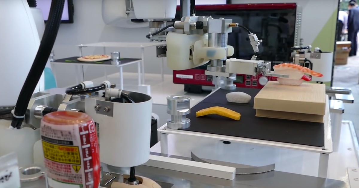 Sushi przygotowane przez robota Kawasaki